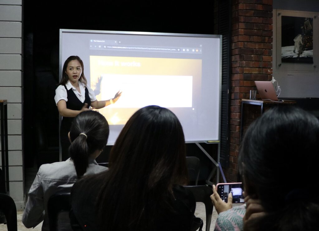 Dashcon 2023: Exploring the Future of AI and Chatbot Collaborations